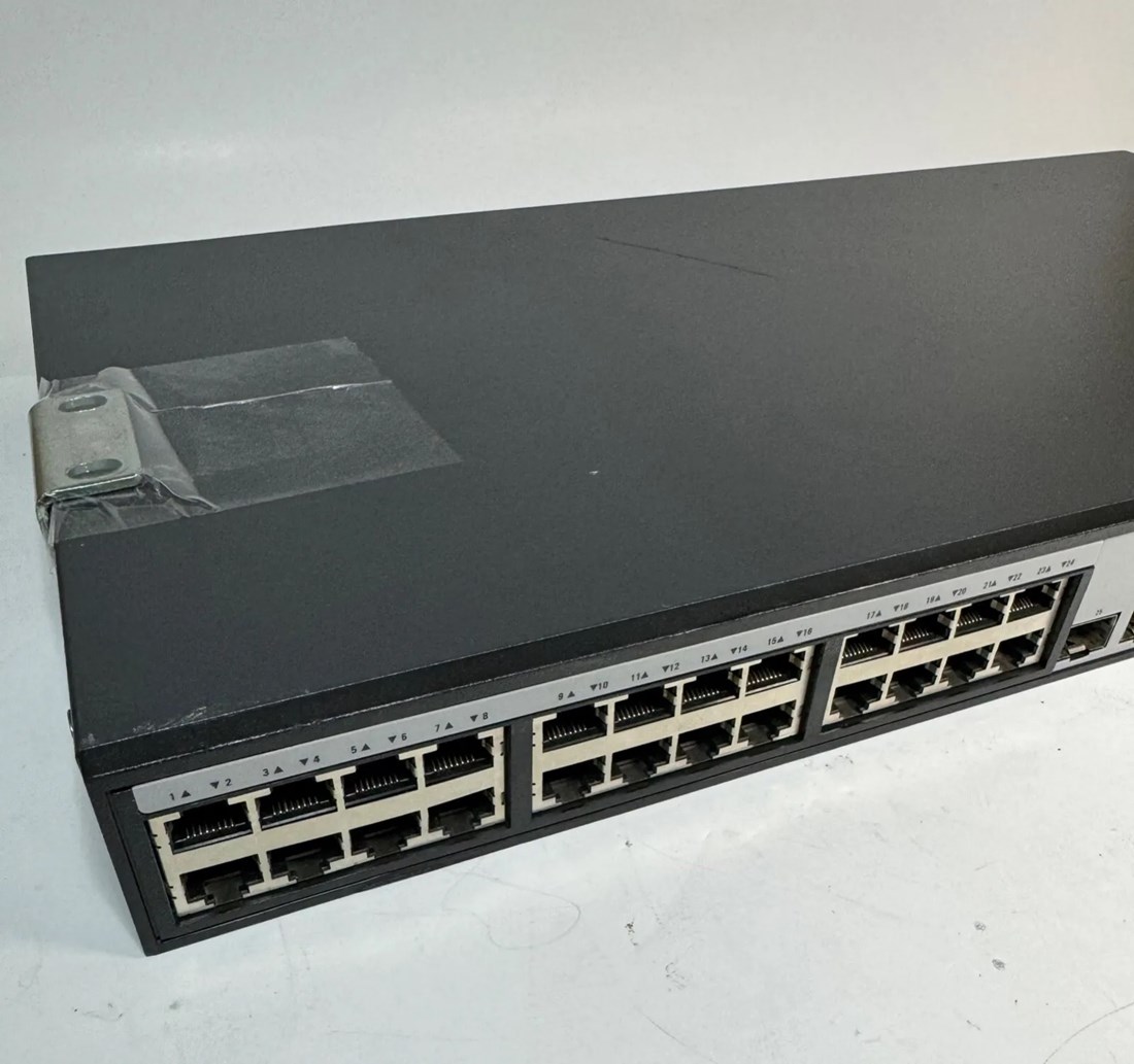 HPE JG926A 1920-24G-PoE+ (370W) Switch