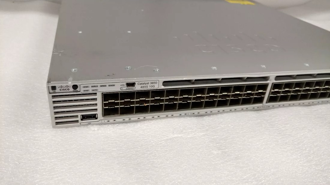 Cisco WS-C3850-48XS-S Catalyst 3850 48 Port 10G Fiber Switch IP Base