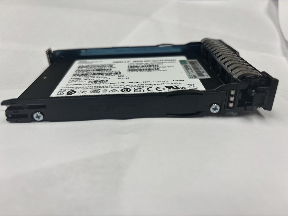 HPE P04476-B21 960gb SATA 6GB/s Read Intensive sc sff 2.5inch SSD