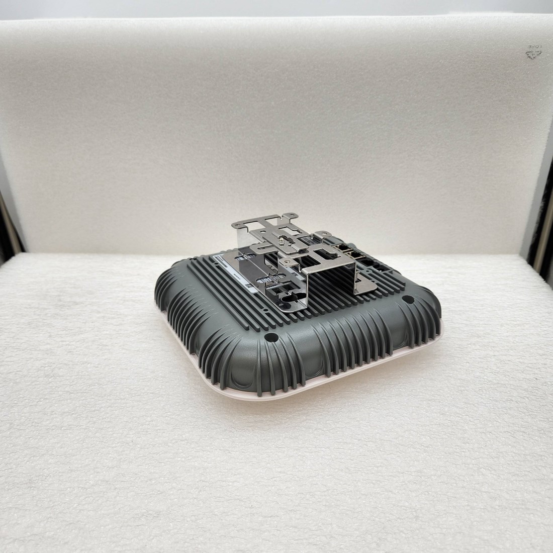 Fortinet FAP-U431F-A FortiAP U431F Universal Indoor Wireless Access Point.