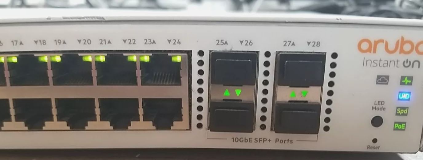 HPE JL684-61101 Aruba Instant On 1930 24G Class4 PoE 4SFP/SFP+ 370W ...