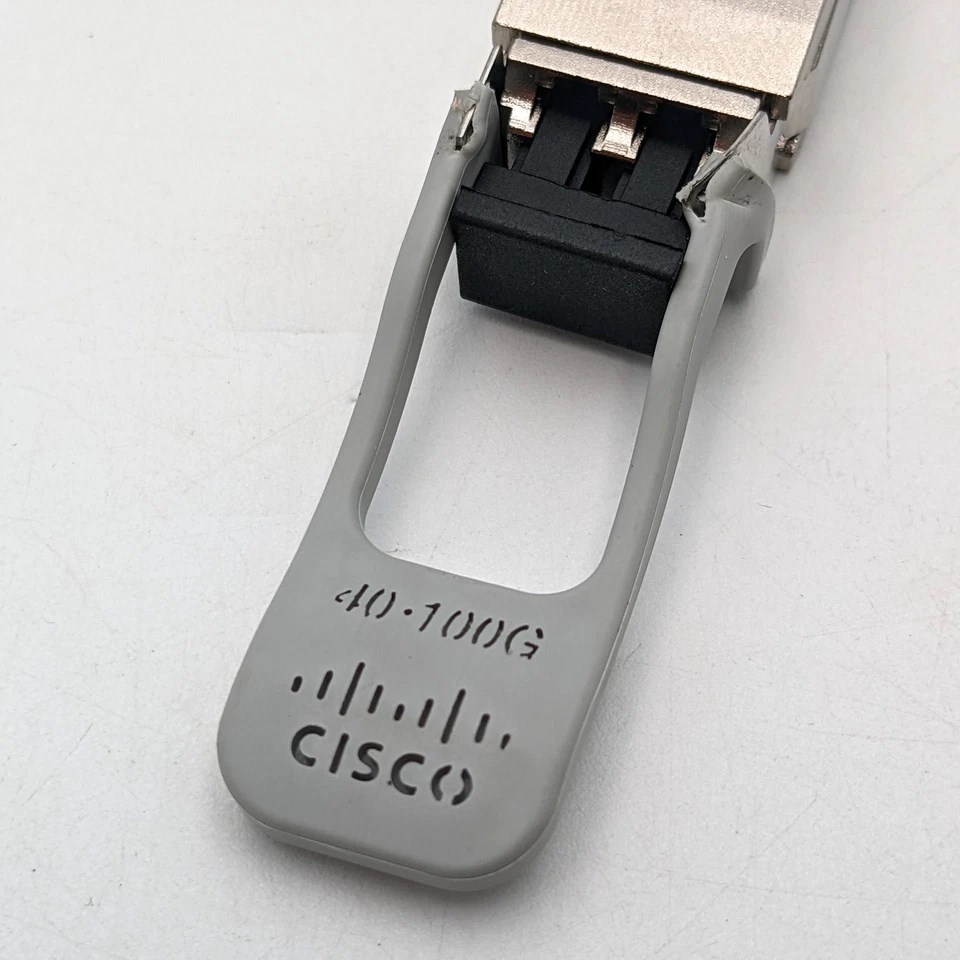 Cisco QSFP-100G-SR1.2 100G SR1.2 BiDi QSFP Transceiver, LC, 100m OM4 MMF